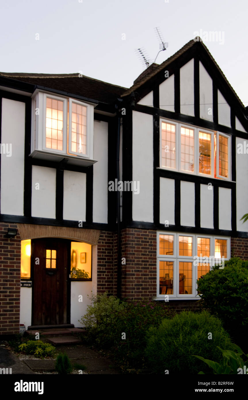 Tudor house england london hi-res stock photography and images - Alamy