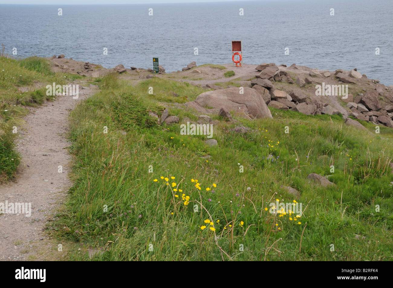 Newfoundland cliffs danger warning hi-res stock photography and images ...