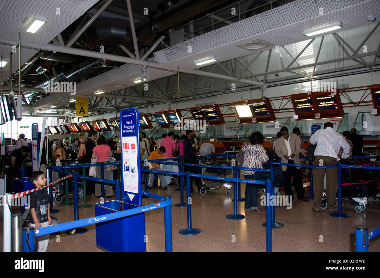 Terminal 3 heathrow hi-res stock photography and images - Alamy