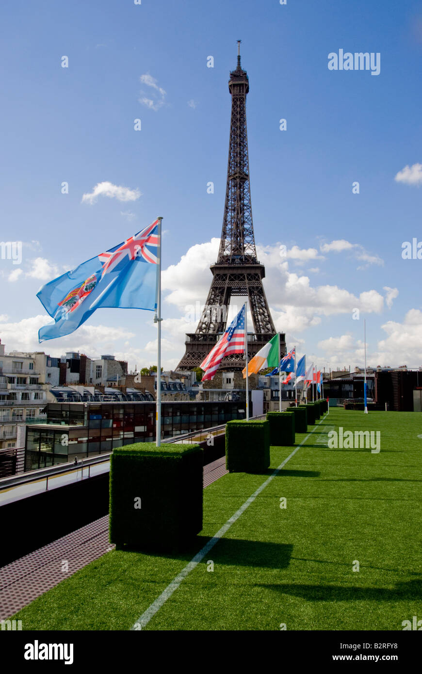 Paris from space hi-res stock photography and images - Alamy