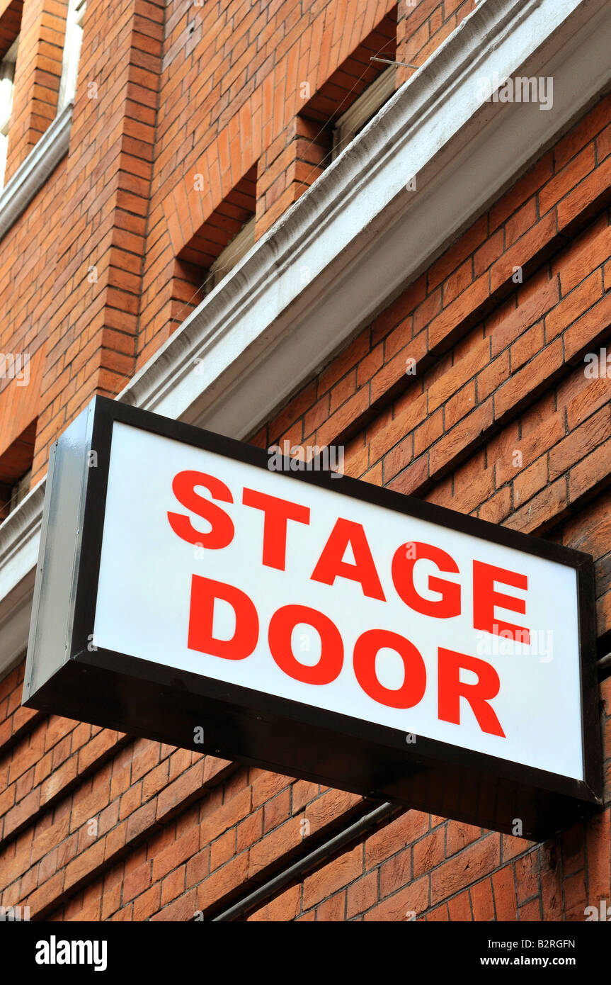 Stage door sign hi-res stock photography and images - Alamy