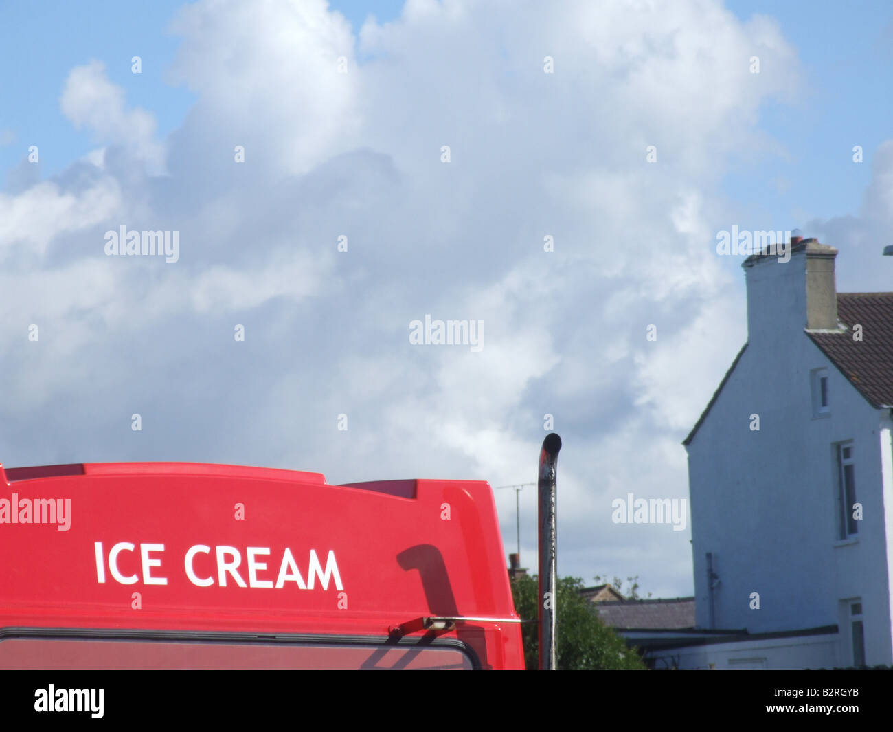 Ice cream van council estate uk hi-res stock photography and images - Alamy