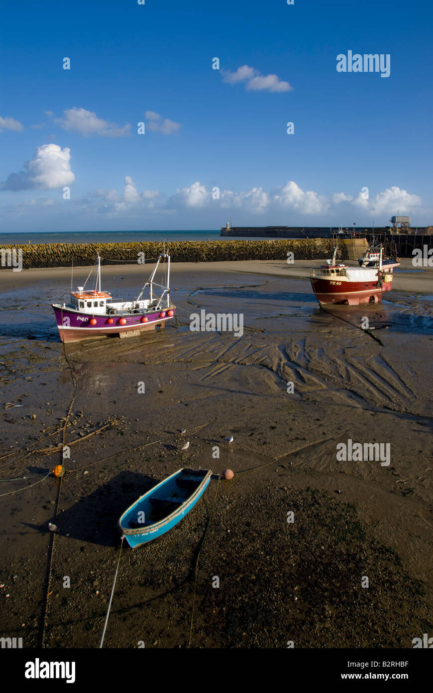 Europe UK england kent folkstone harbour Stock Photo - Alamy