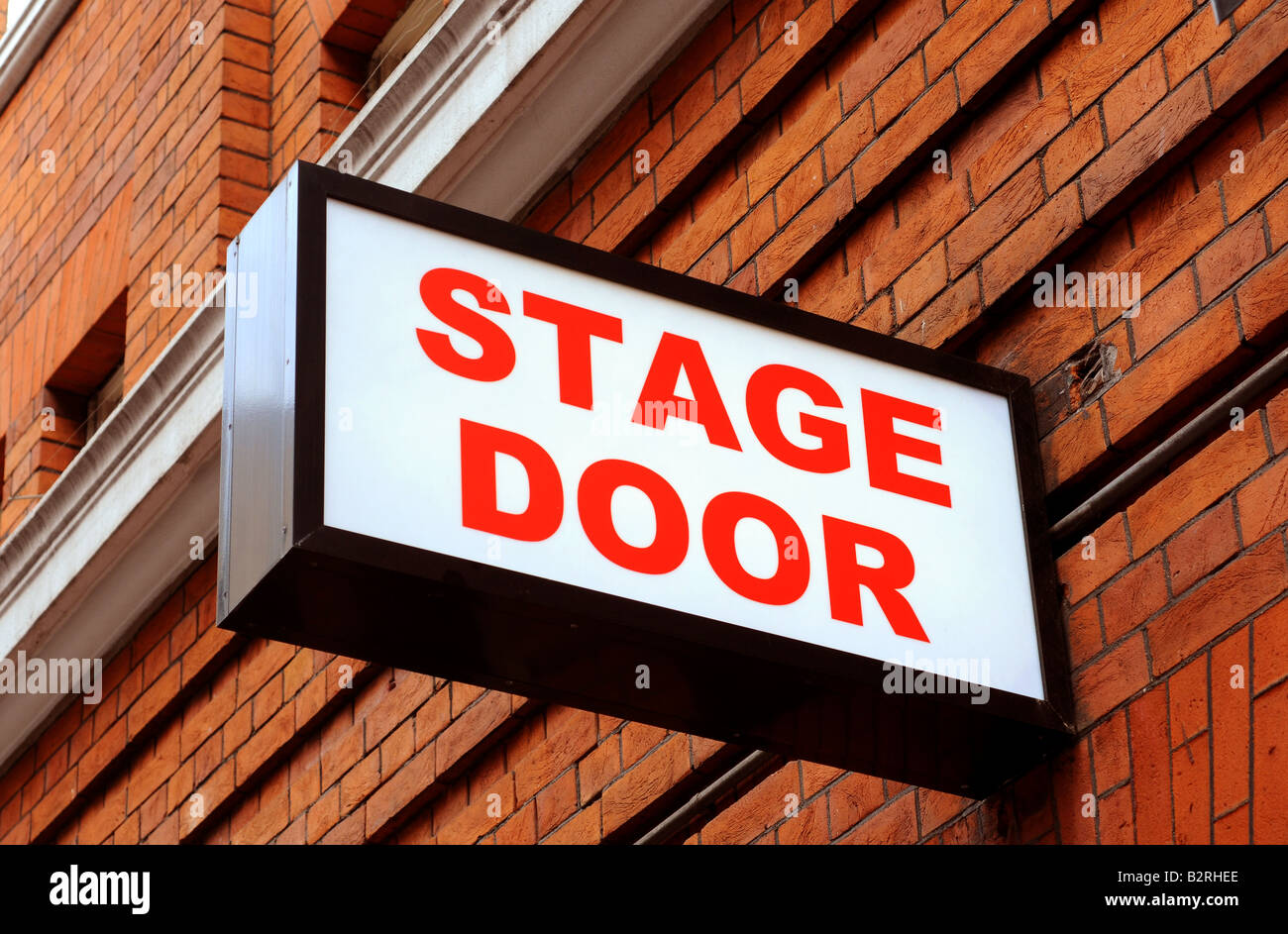 Stage door sign hi-res stock photography and images - Alamy