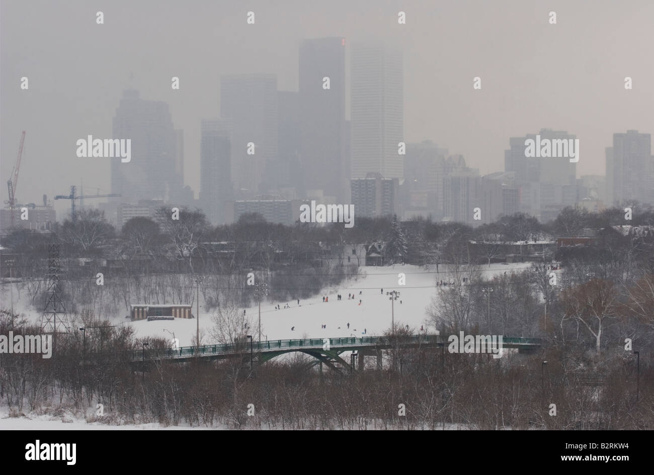 Toronto skyline winter hi-res stock photography and images - Alamy