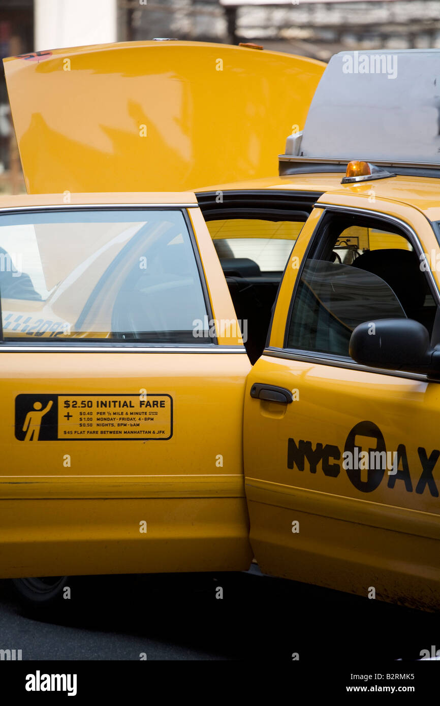 open Taxi cab being unloaded, New York City Stock Photo - Alamy