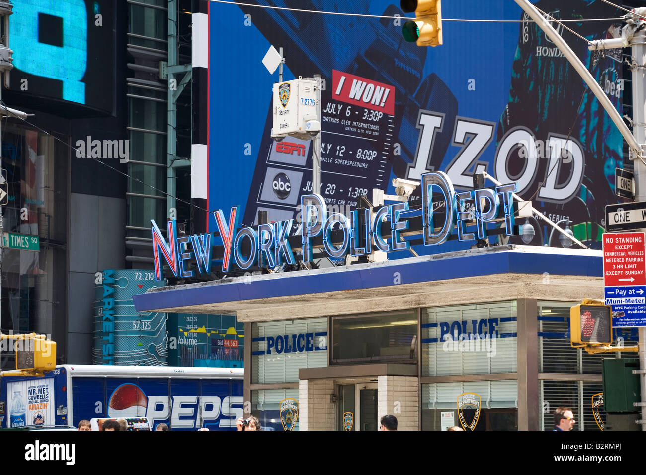 Busy city police hi-res stock photography and images - Alamy