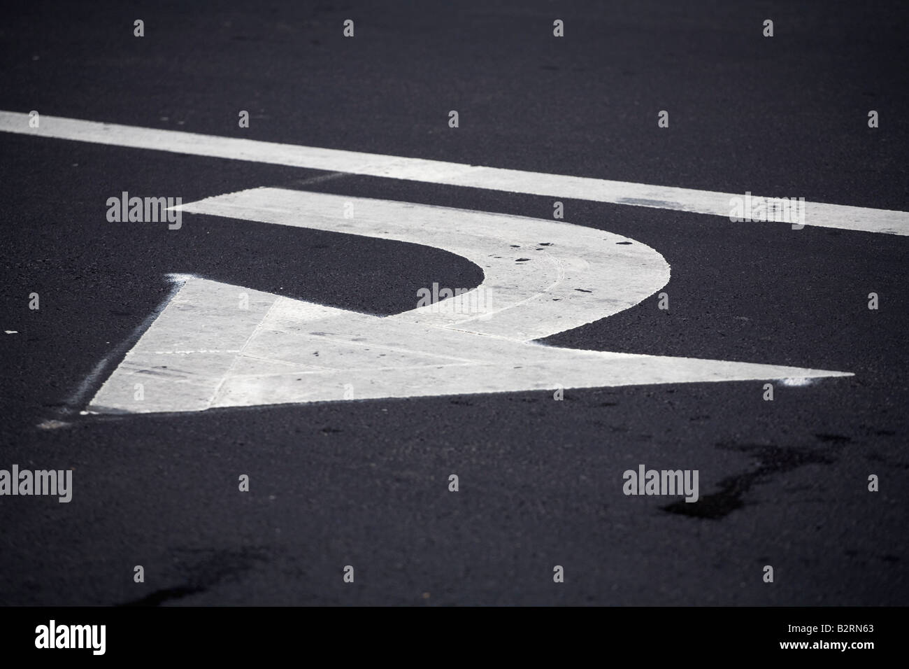 Traffic arrow hi-res stock photography and images - Alamy