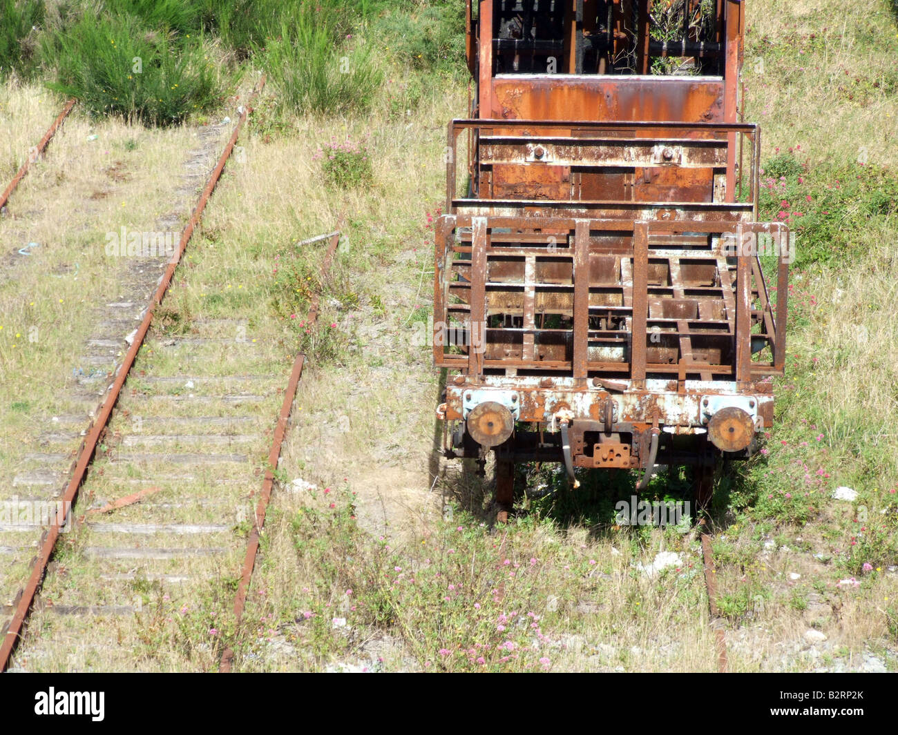 old abandoned railway tracks Stock Photo - Alamy