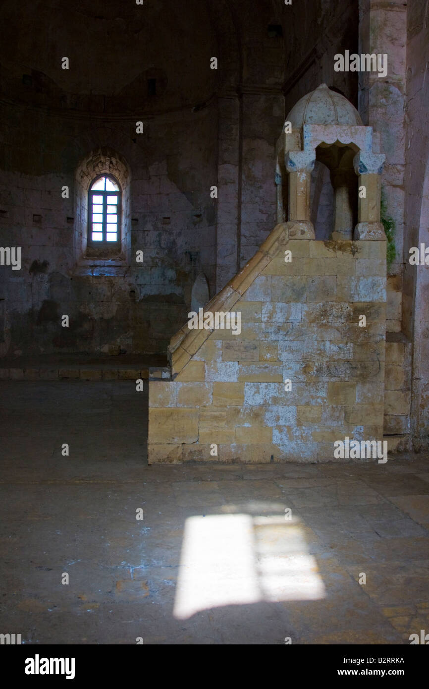 Inside castle chapel hi-res stock photography and images - Alamy