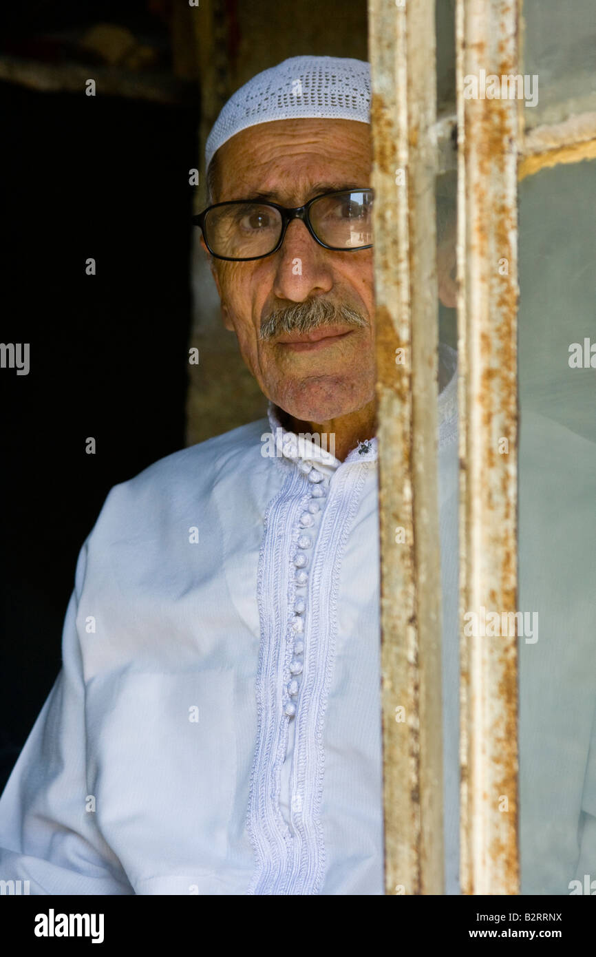 Islamic man hi-res stock photography and images - Alamy