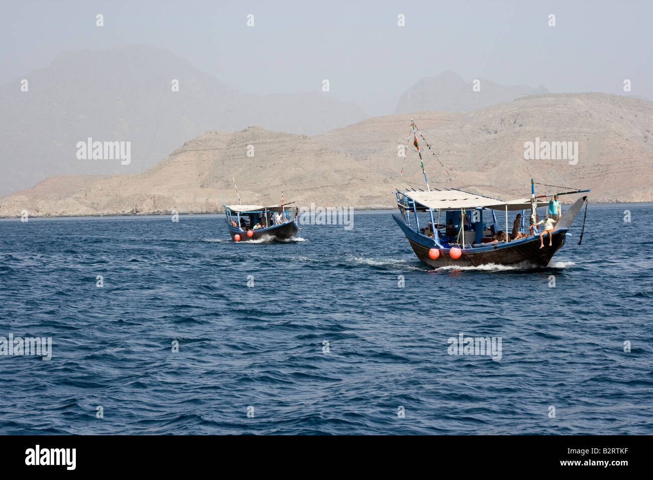 Musandam boat hi-res stock photography and images - Alamy