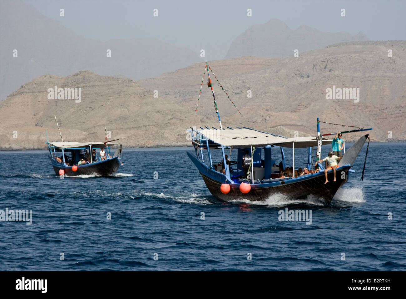 Daylong Boat Tour on the Musandam Peninsula in Oman Stock Photo - Alamy