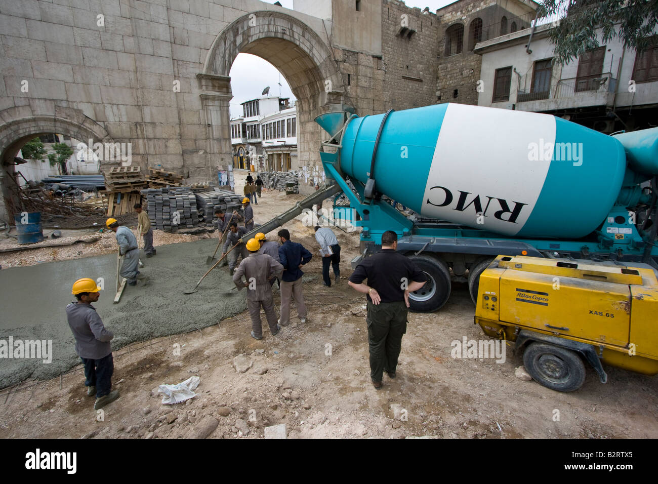 Damascus straight street hi-res stock photography and images - Alamy
