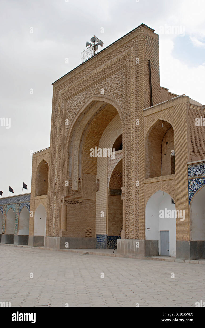 Mosque side hi-res stock photography and images - Alamy