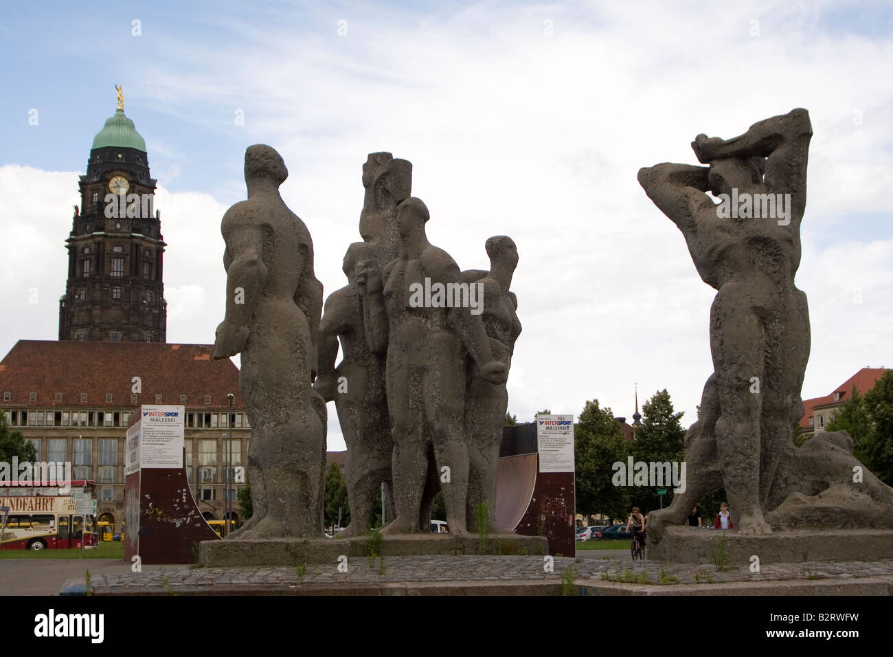 Dresden rathaus sculpture statue hi-res stock photography and images ...