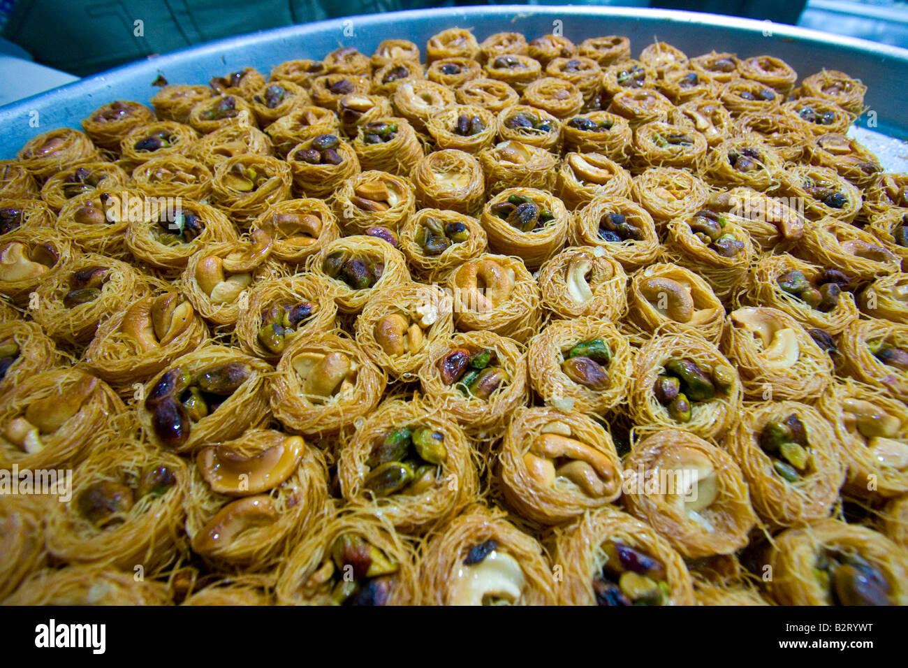 Damascus dessert hi-res stock photography and images - Alamy