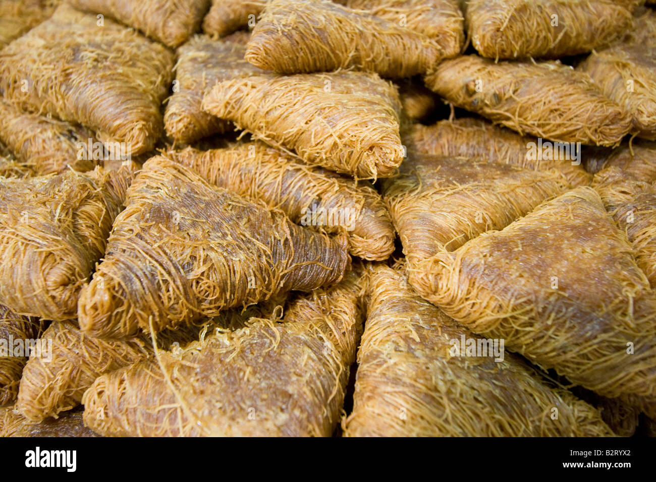 Arab dessert shop hi-res stock photography and images - Alamy