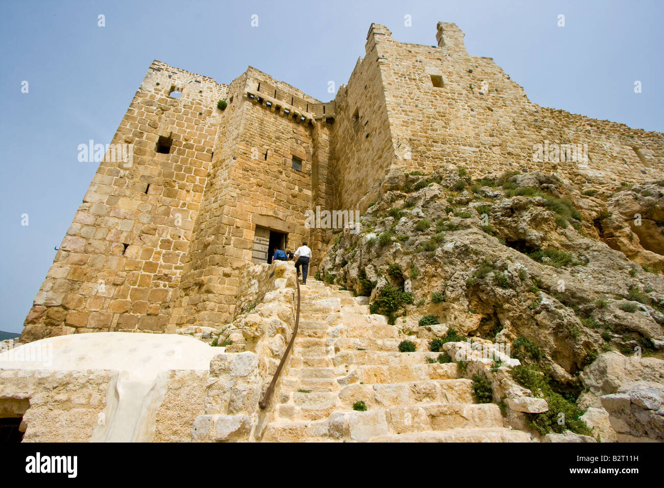 Qalaat misyaf castle assassin castles hi-res stock photography and ...