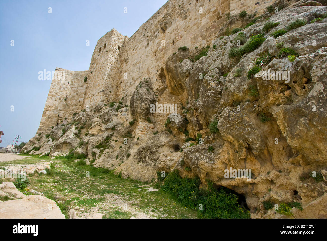 Qalaat misyaf castle assassin castles hi-res stock photography and ...