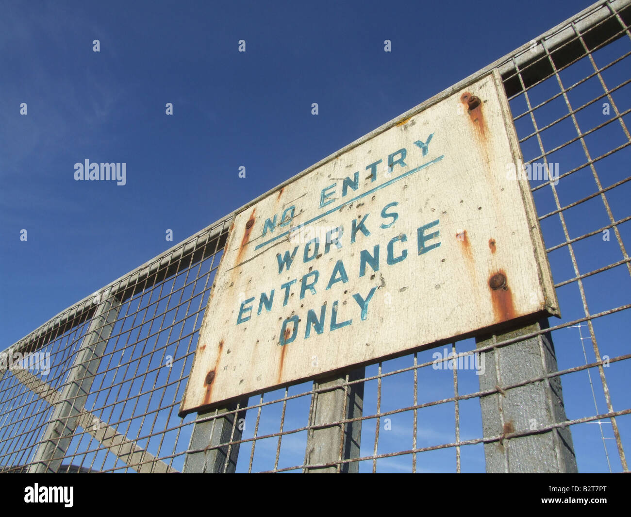 Factory sign no entry hi-res stock photography and images - Alamy