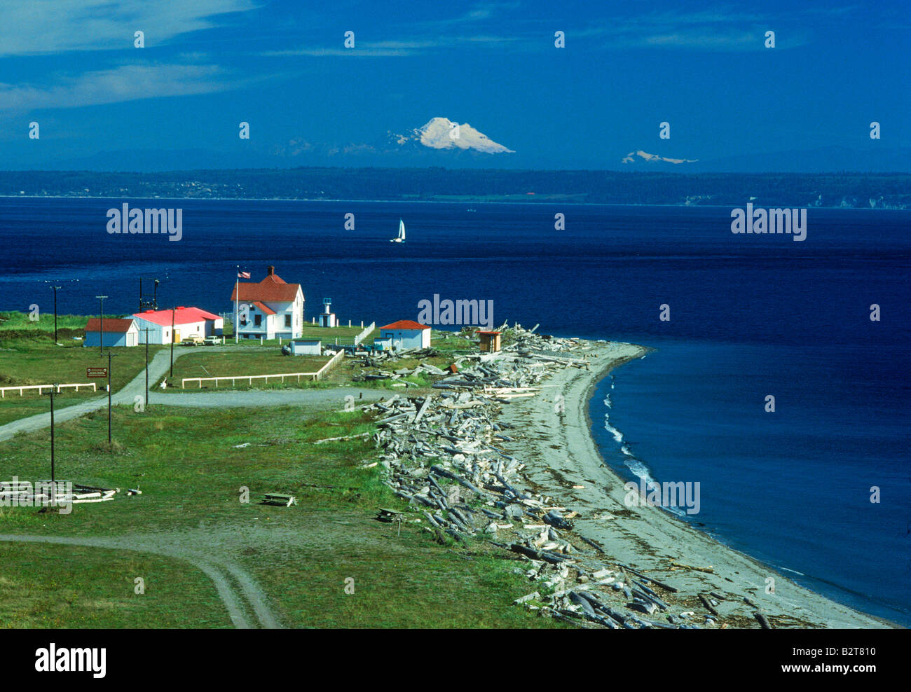 Marrowstone Point Lighthouse guards the eastern entrance to Port ...