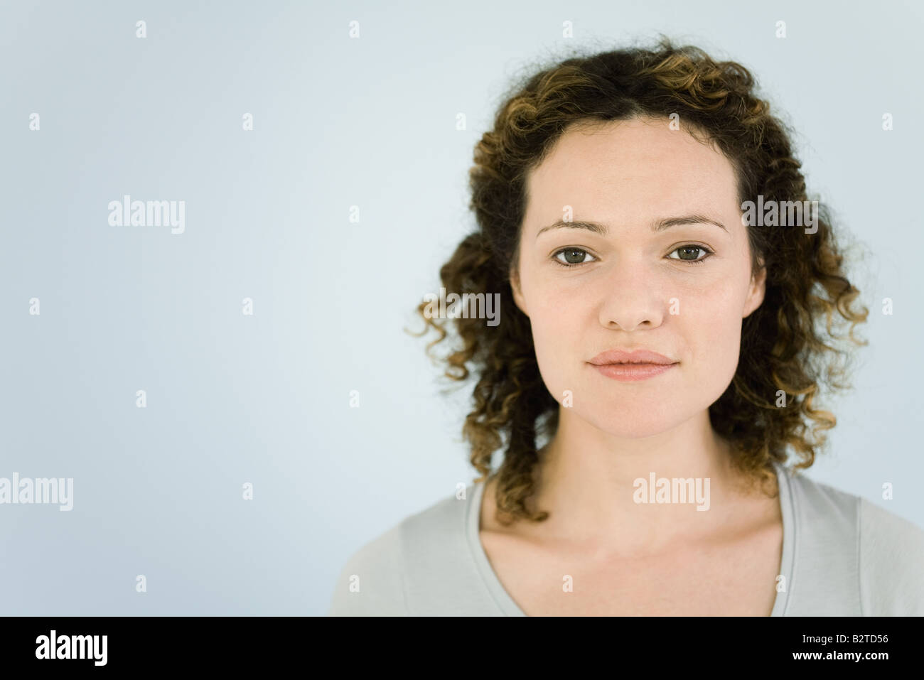 Woman looking at camera, portrait Stock Photo - Alamy
