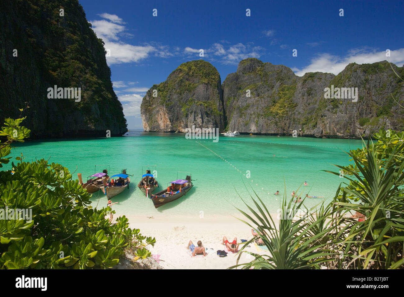 The film the beach hi-res stock photography and images - Alamy