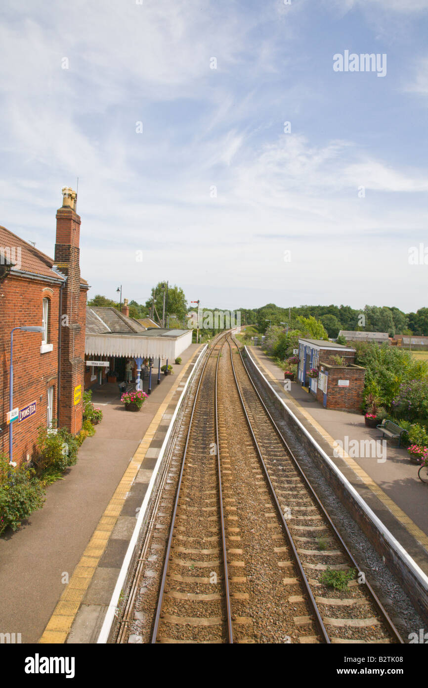 At acle station hi-res stock photography and images - Alamy
