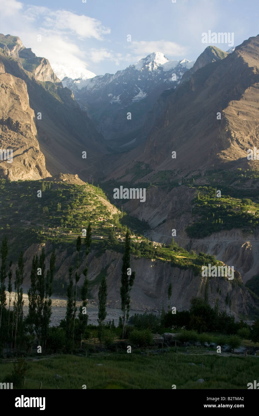 Scenery in the Hunza Valley on the Karakoram Highway in Northern ...