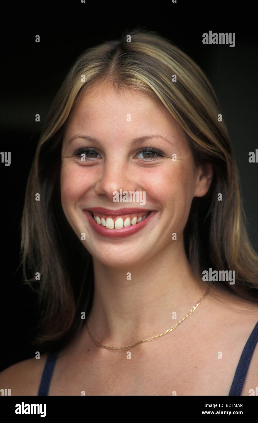 portrait pretty teenage girl Stock Photo - Alamy portrait pretty teenage girl Stock Photo - Alamy