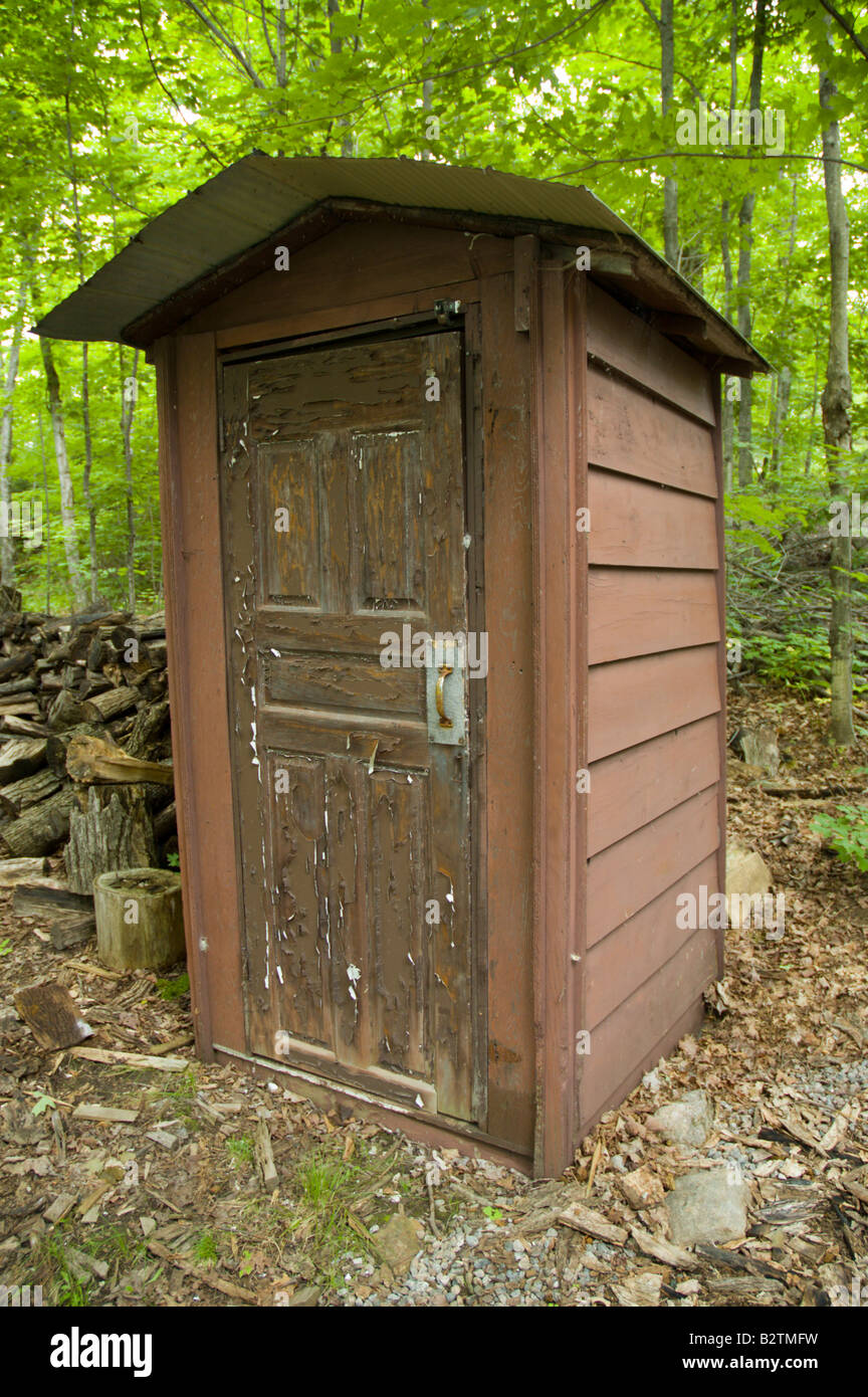 Toilet shack hi-res stock photography and images - Alamy