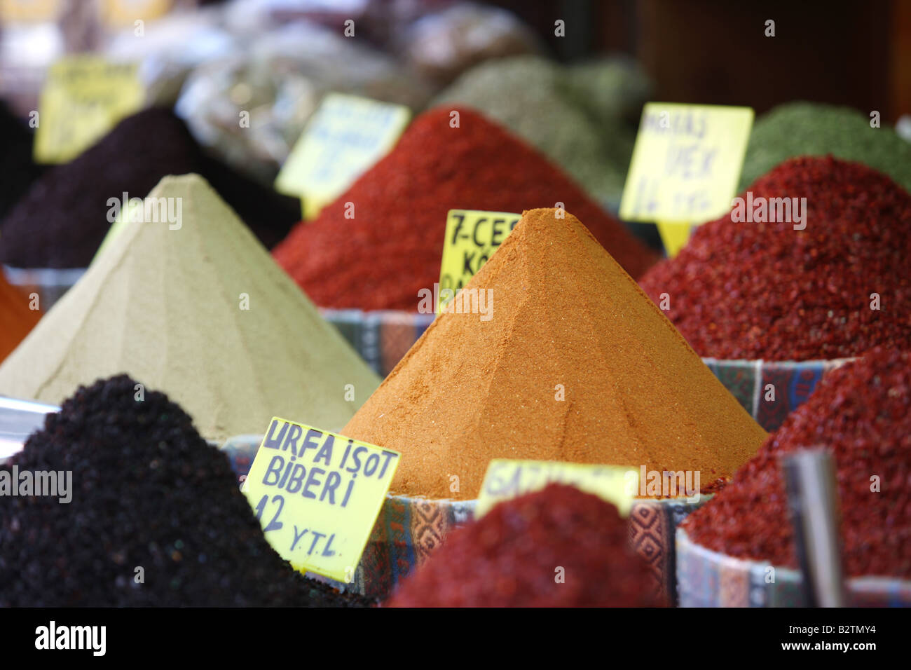 TUR Turkey Istanbul Spice Basar spice souk Stock Photo - Alamy