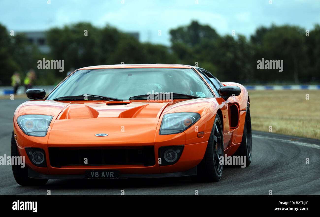 Ford gt40 supercar hi-res stock photography and images - Alamy