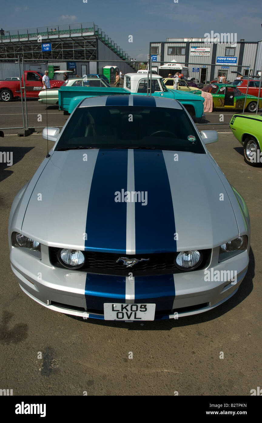 Silver mustang hi-res stock photography and images - Alamy
