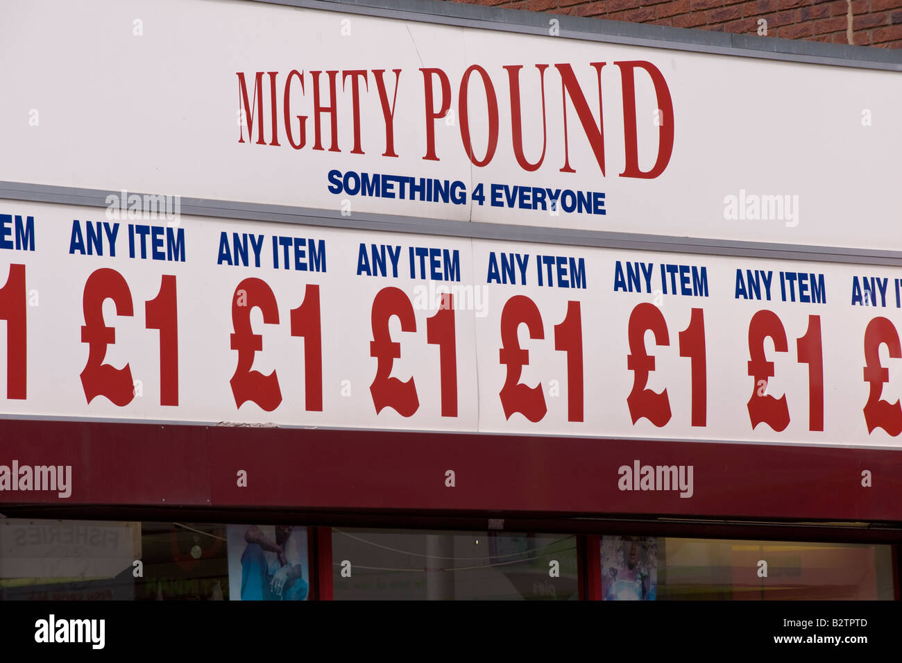 One Pound Shop High Resolution Stock Photography and Images - Alamy