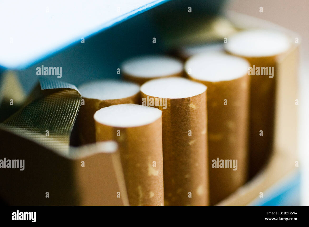 Close up of a packet of ten cigarettes Stock Photo - Alamy
