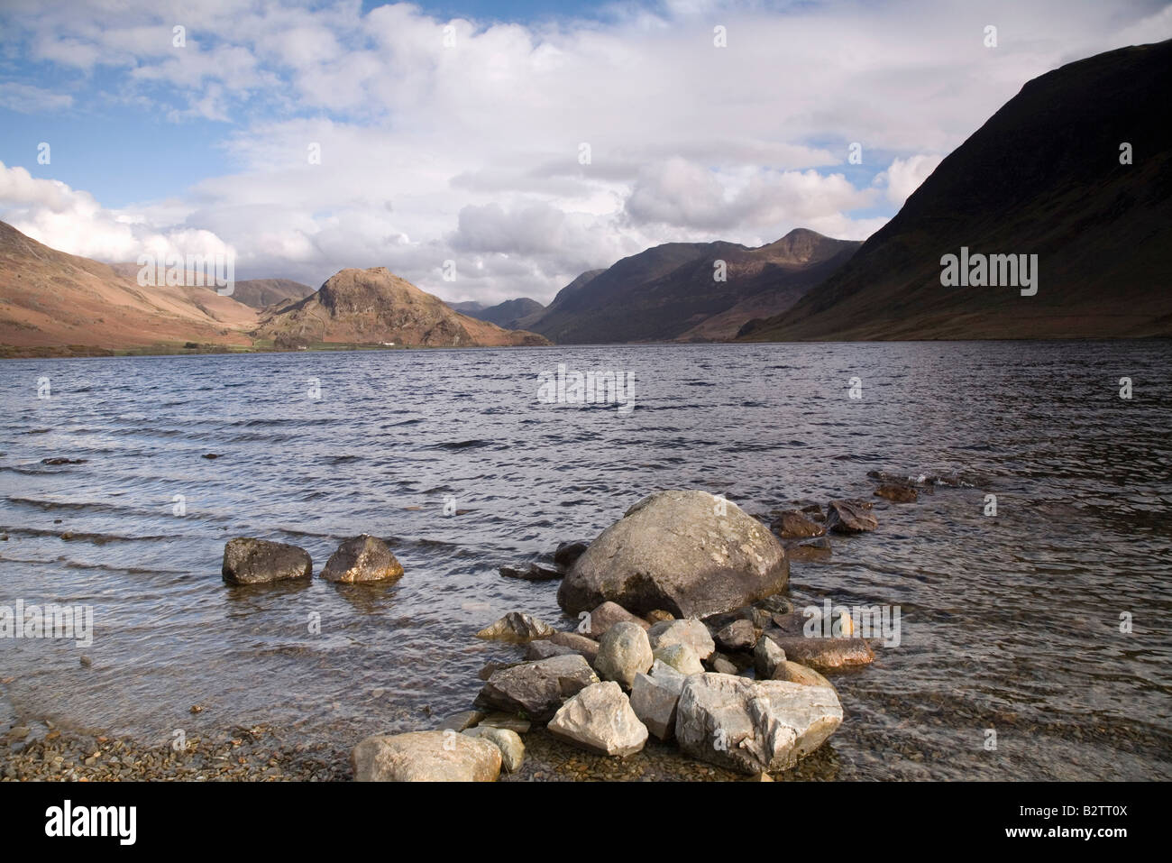 Crummock water is lake in the lake district in cumbria hi-res stock ...