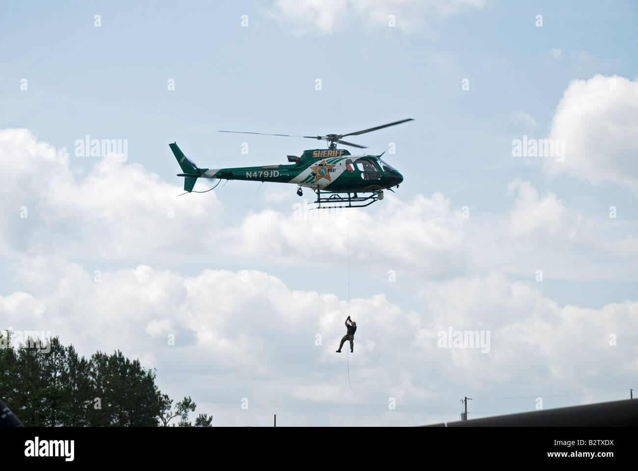 Helicopter rappelling hi-res stock photography and images - Alamy