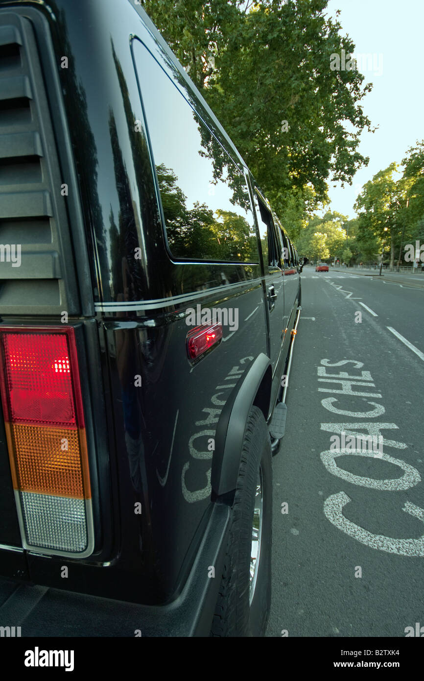Coach stop hi-res stock photography and images - Alamy