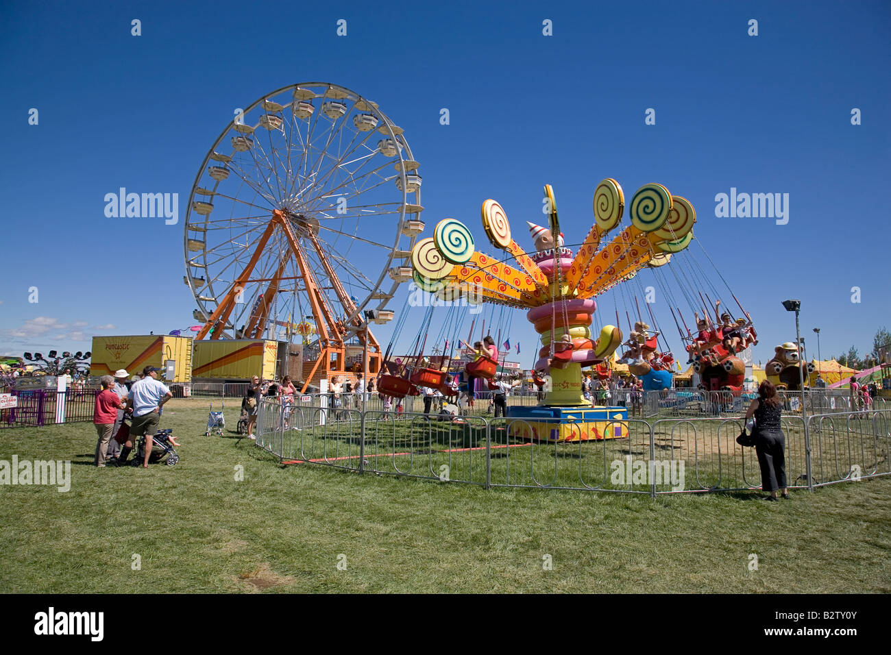 Fairgrounds fair county country High Resolution Stock Photography and ...