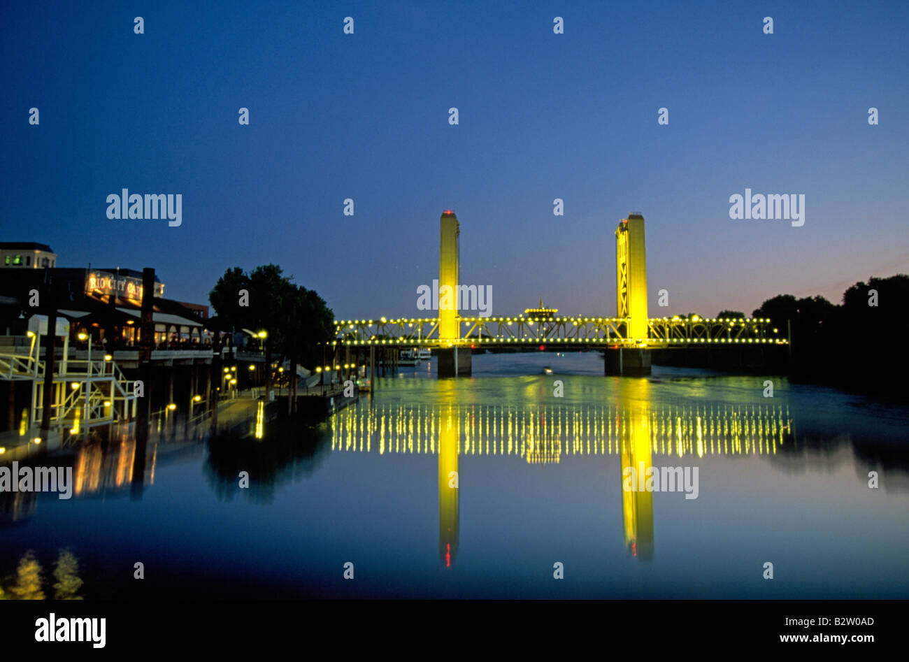 American river bridge sacramento hi-res stock photography and images ...
