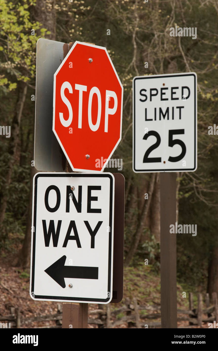 Stop sign one way signs hi-res stock photography and images - Alamy