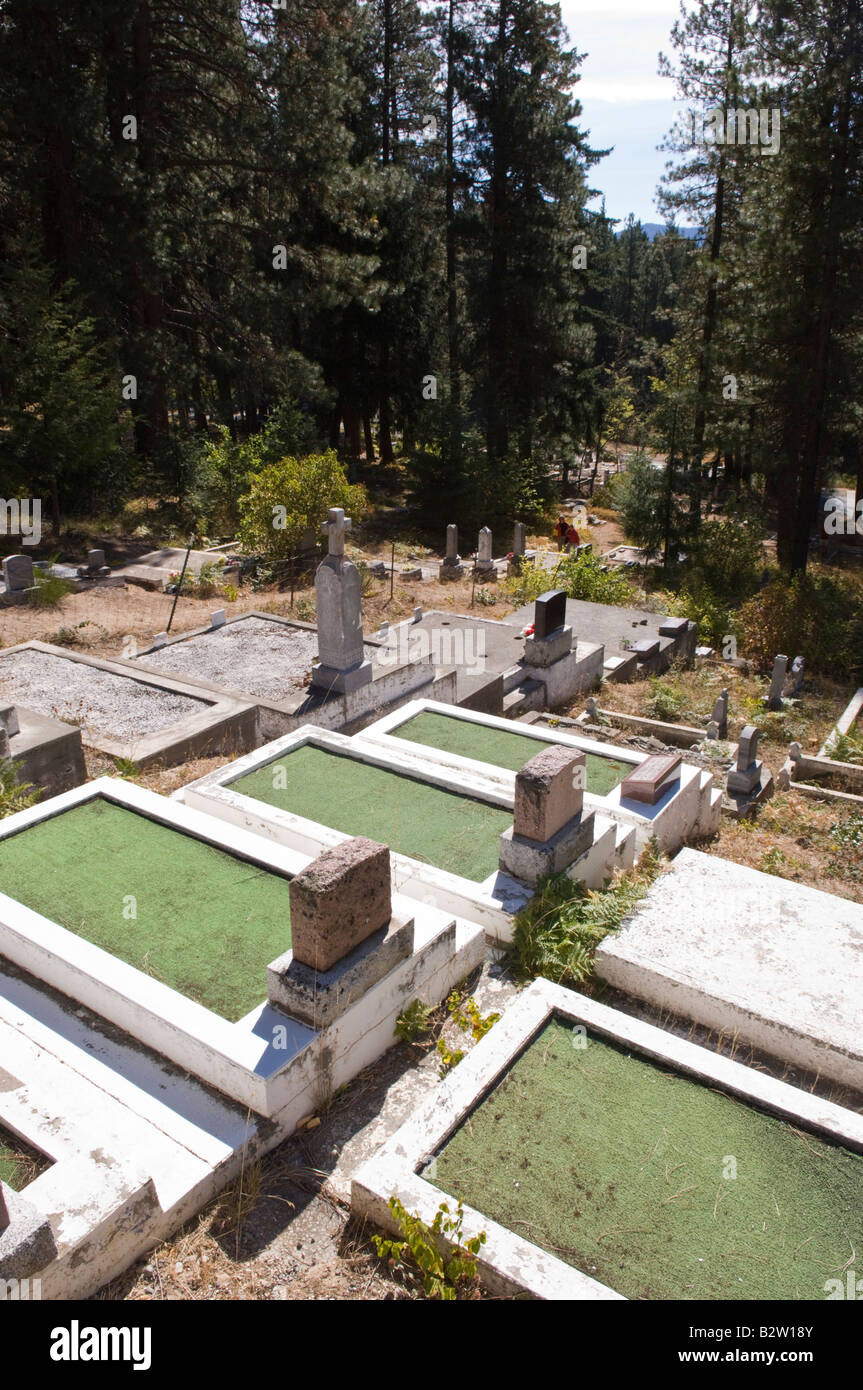 Cemetery activities hi-res stock photography and images - Alamy