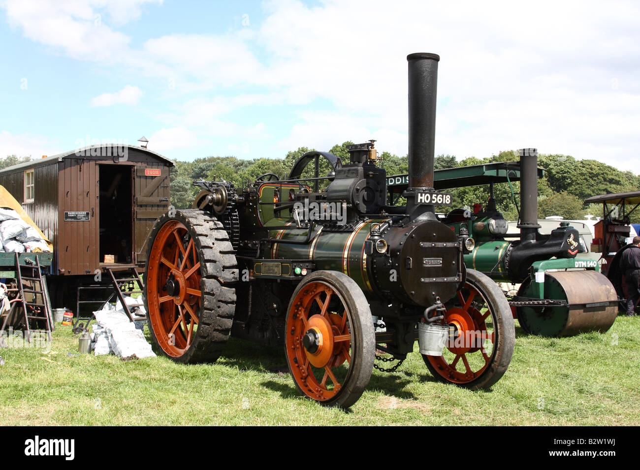A steam traction engine at the Cromford Steam Engine Rally 2008 Stock ...