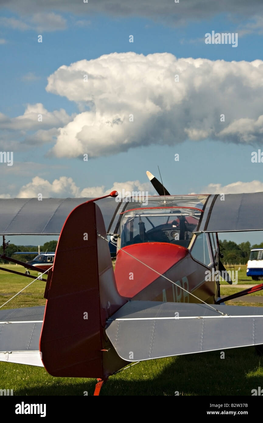 Taildragger hi-res stock photography and images - Alamy