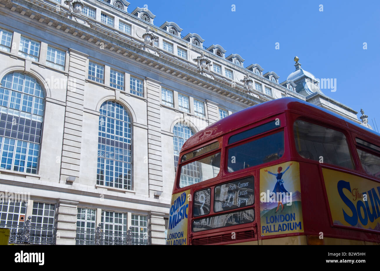 Circus palace hi-res stock photography and images - Alamy