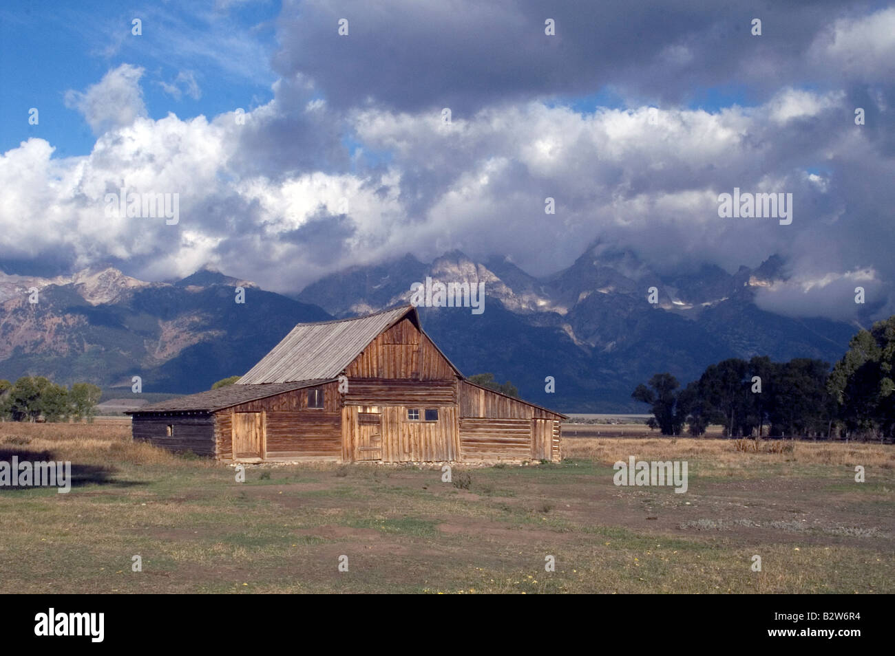 Jackson hole barn hi-res stock photography and images - Alamy