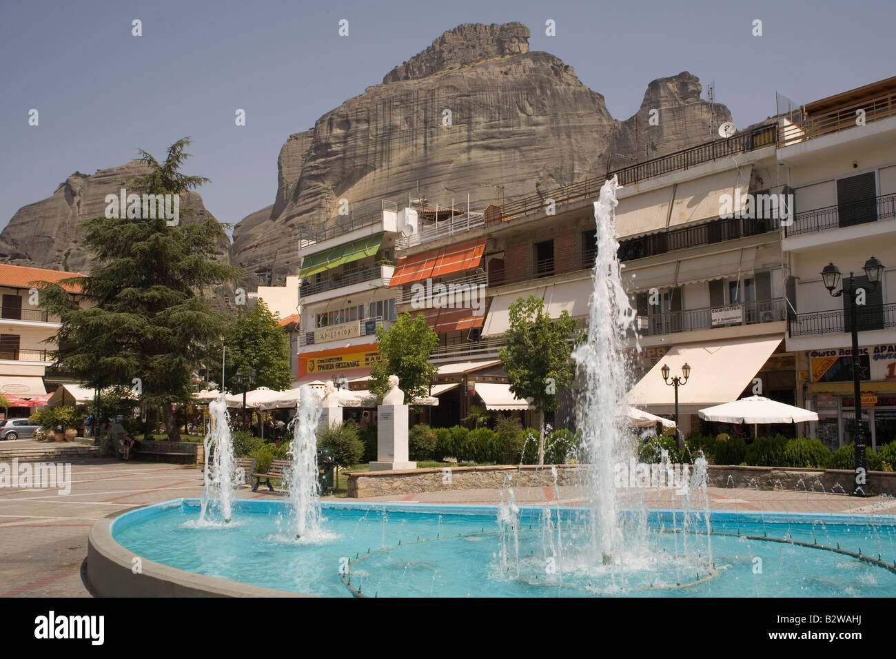 Greece Thessaly Meteora Kalambaka Main square Stock Photo - Alamy