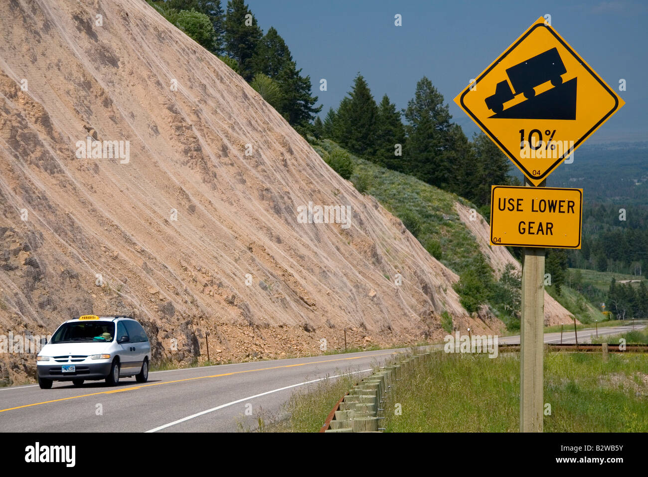 10 grade road sign atop the high mountain Teton Pass on Wyoming Highway ...